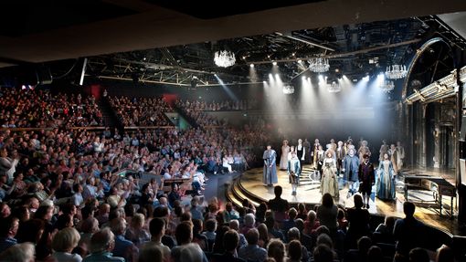 Theatre shows tickets in the UK | VisitBritain