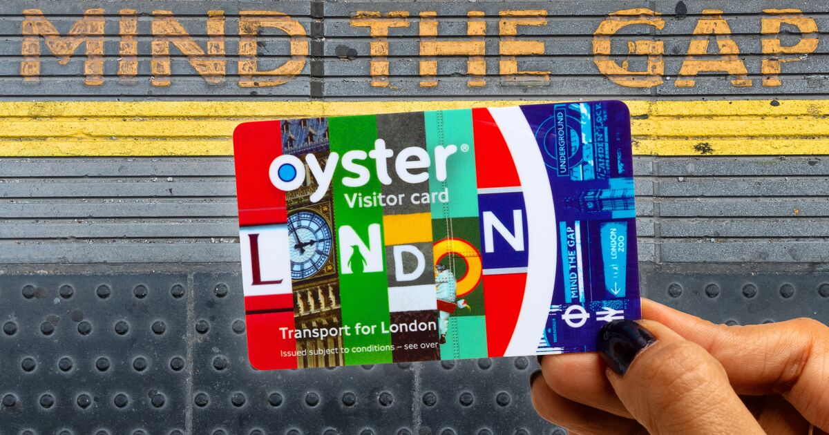 Visitor Oyster Card London | London Travelcard | Visit Britain Shop