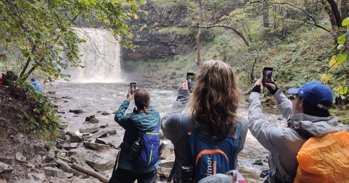 From Cardiff Six Waterfalls Of The Brecon Beacons Guided Hike ...