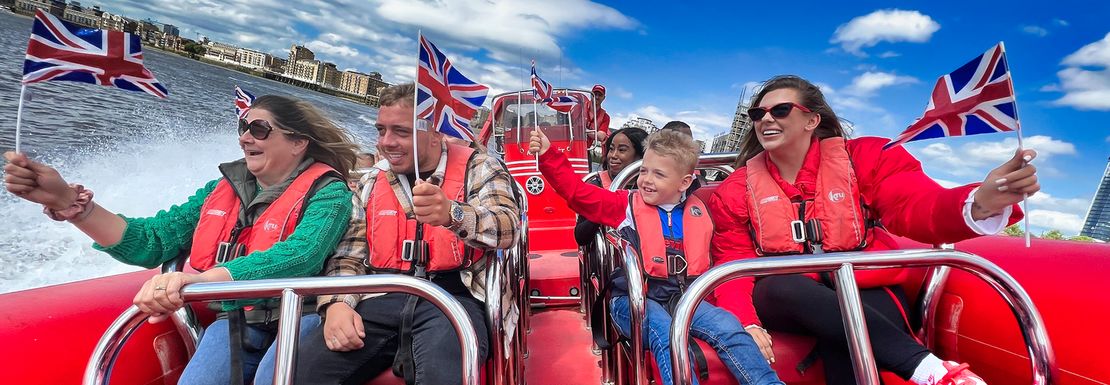 Ultimate London Adventure - Thames Rockets | VisitBritain