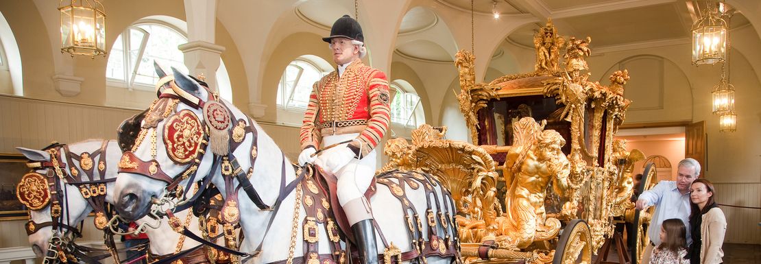 The Royal Mews at Buckingham Palace | VisitBritain