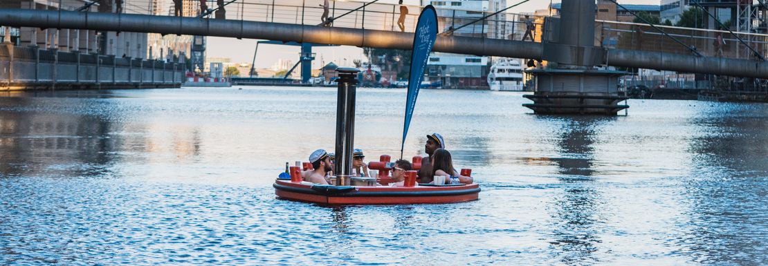 London Shared Hot Tub Boat Guided Tour | VisitBritain