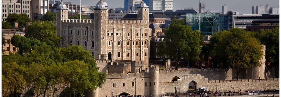 Crown Jewels of London tour with River Cruise | VisitBritain