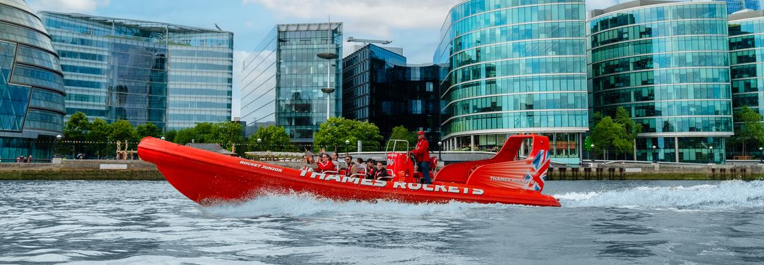 Ultimate London Adventure - Thames Rockets | VisitBritain